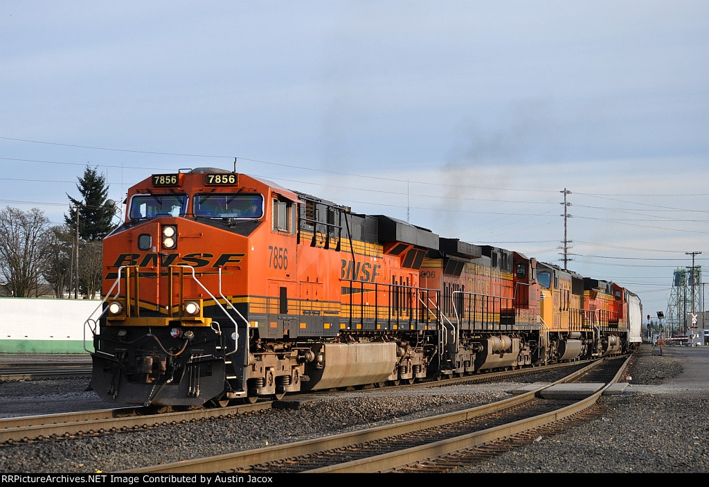 BNSF 7856